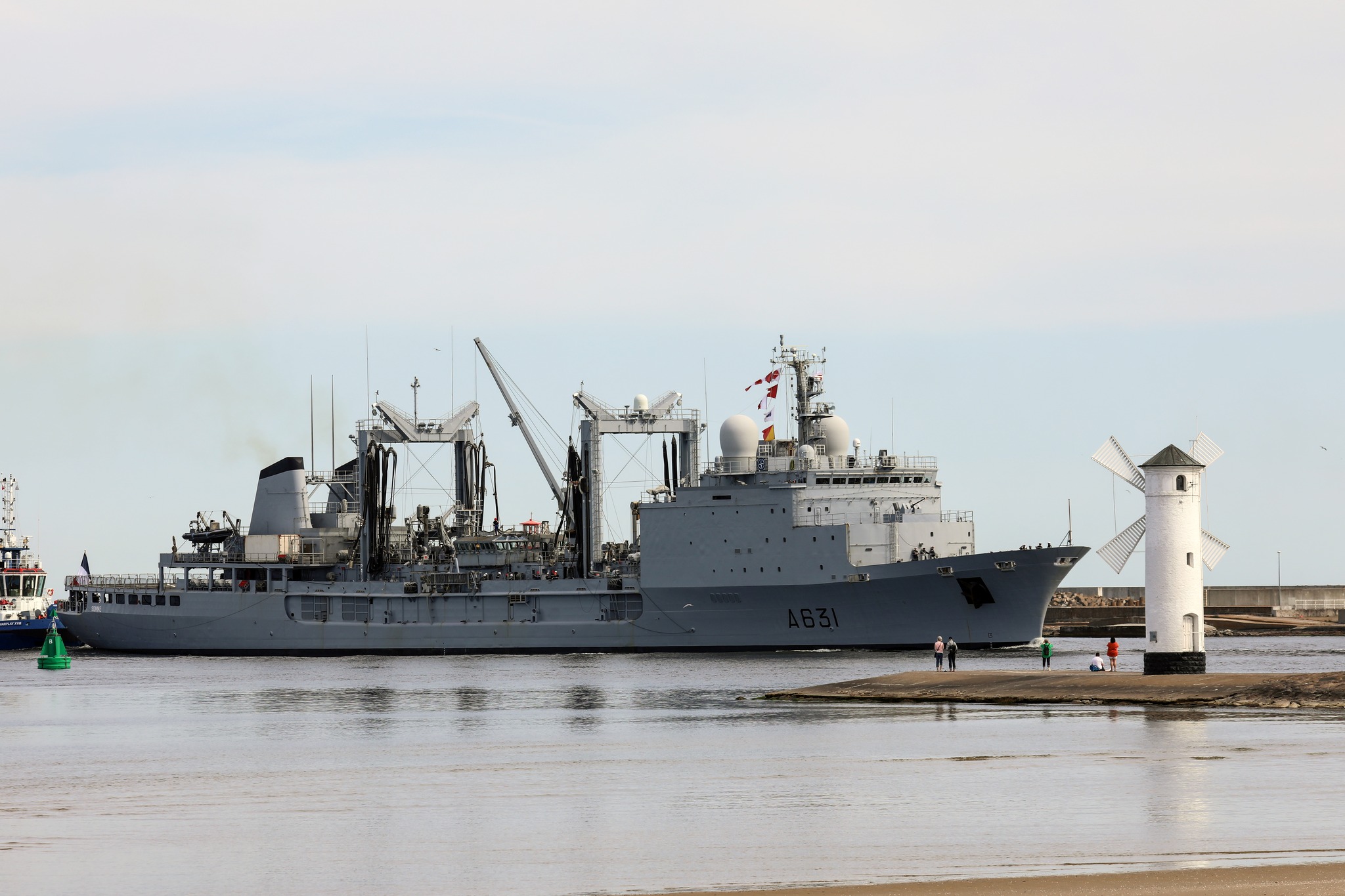 French and Italian ships dock in Świnoujście - ZielonaGospodarka.pl