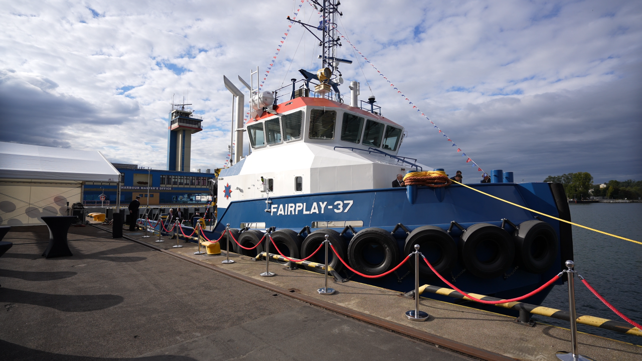 Fairplay-37 ready for action - MarinePoland.com