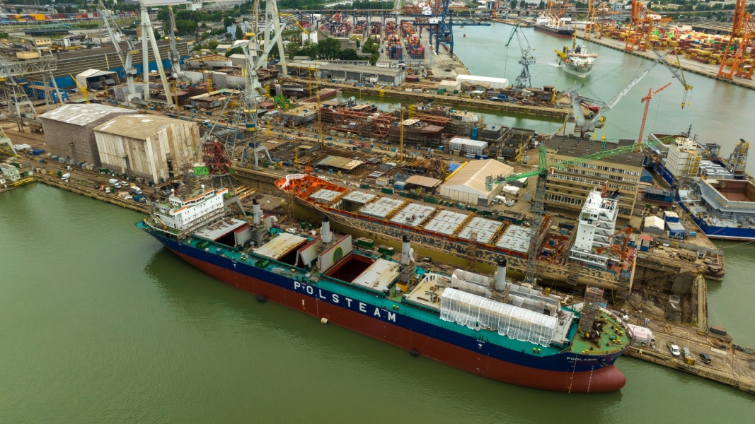 The evolution of Nauta Shiprepair Yard: strategy, collaboration, and ...